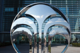 Stephan Gratziani is the new CEO of Herbalife - Network Magazine